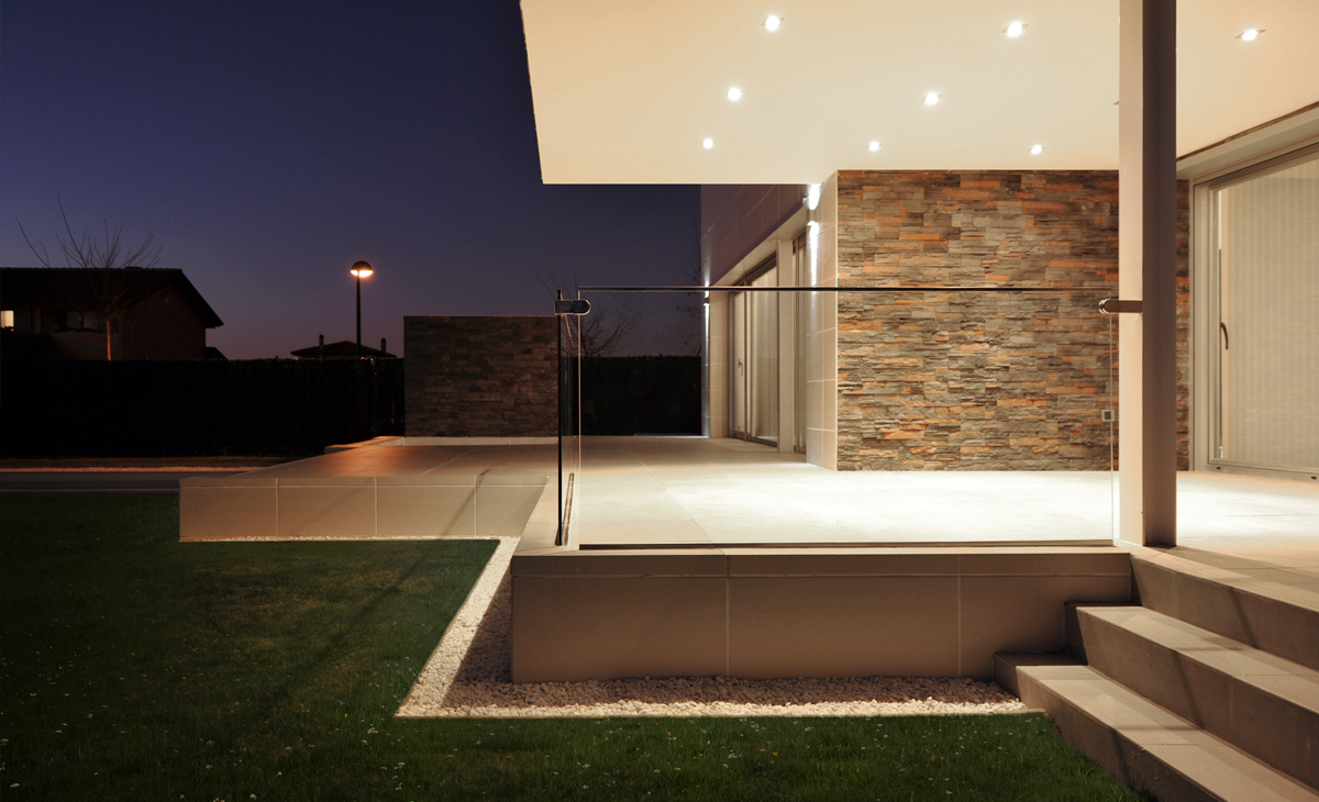 fragmented house: the front porch | AQSO