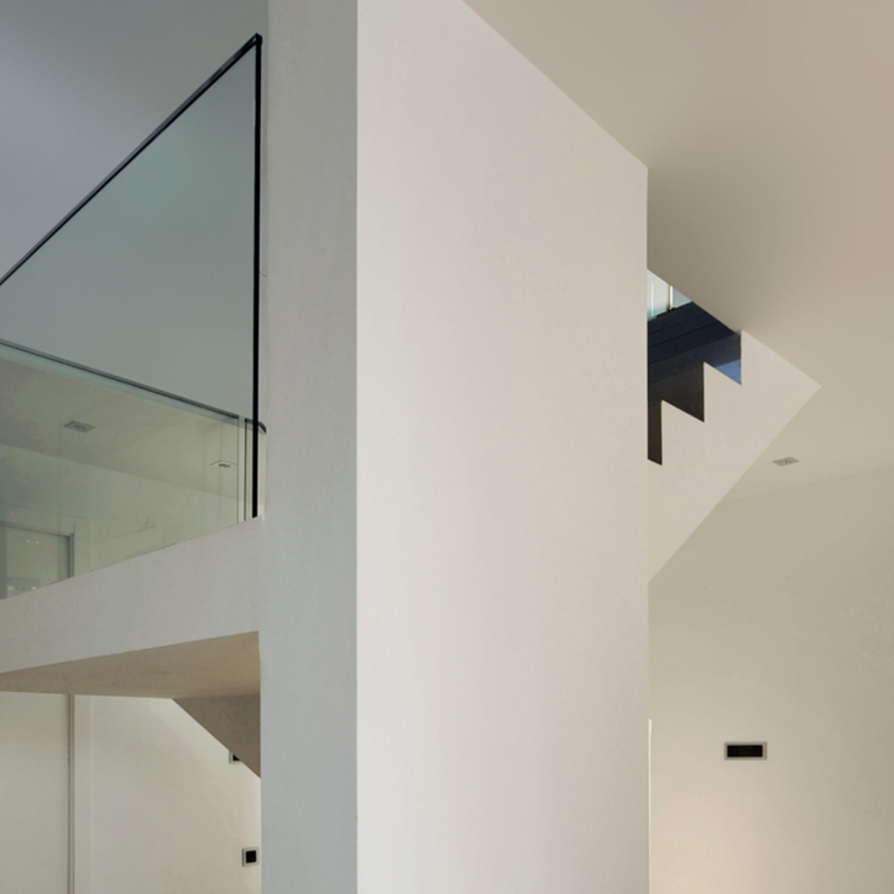 fragmented house: the front porch | AQSO