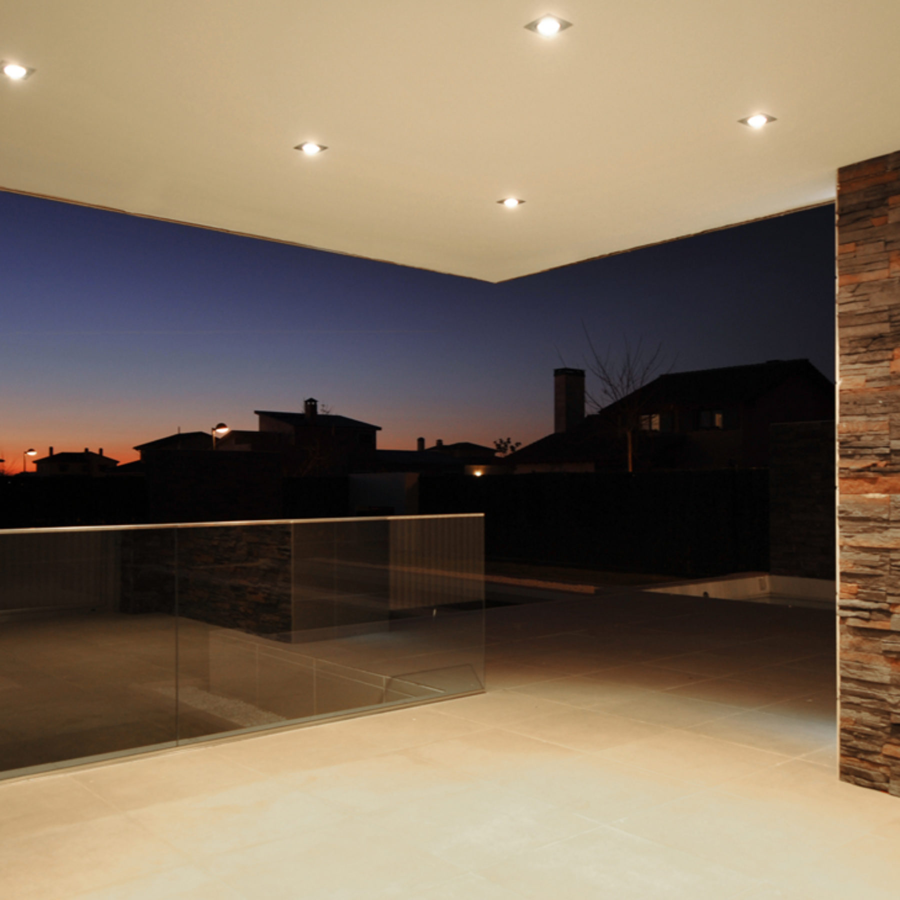 fragmented house: the front porch | AQSO